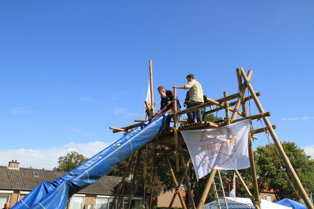 GESLAAGD OVERVLIEGSPEKTAKEL en VOSSENJACHT-TIENKAMP BIJ DE Scouting IN ...