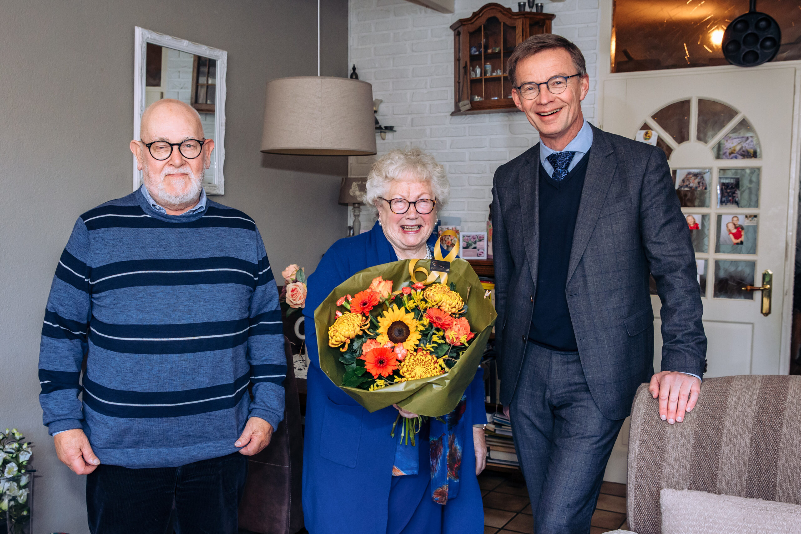 Echtpaar Van der Sluijs-Dekker uit Oud-Beijerland 60 jaar getrouwd - Hoeksche Waard Nieuws