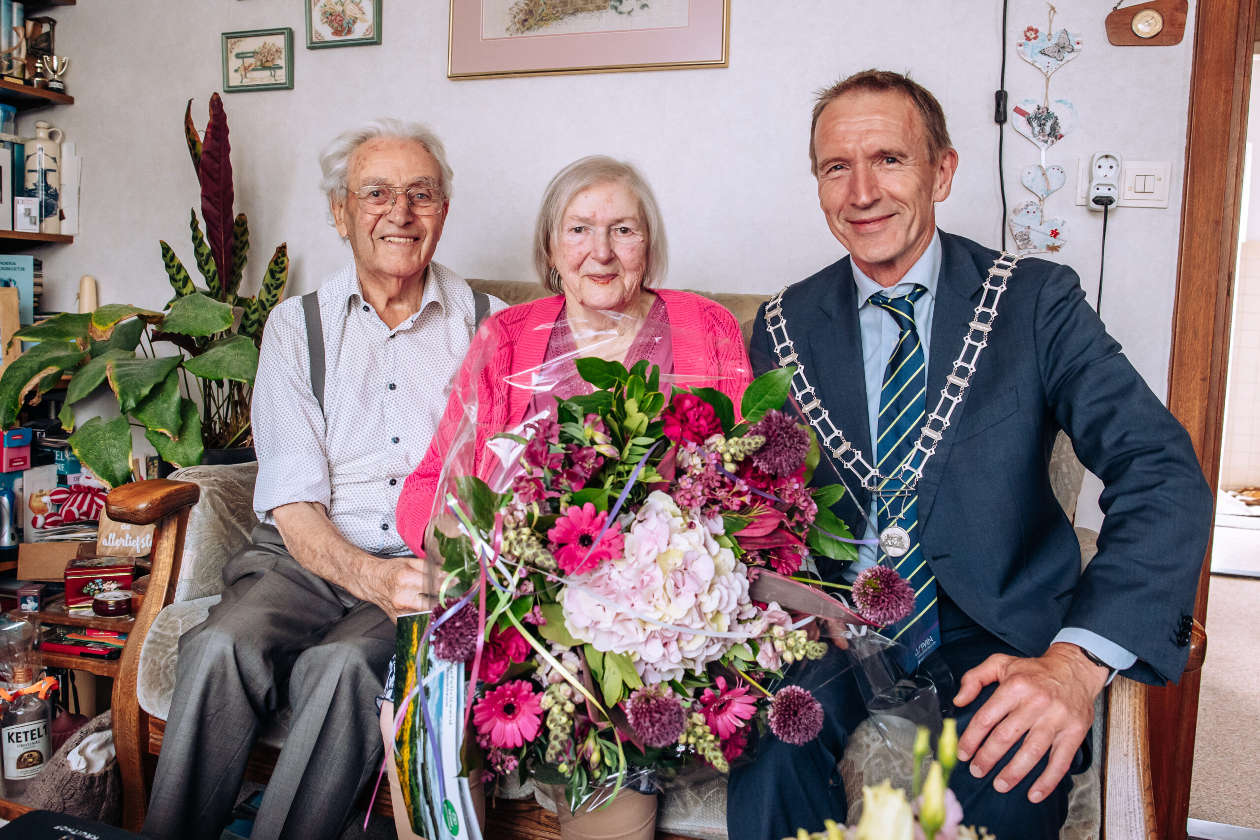 Echtpaar De Klerk-Vermaas uit Numansdorp viert platina jubileum - Hoeksche Waard Nieuws