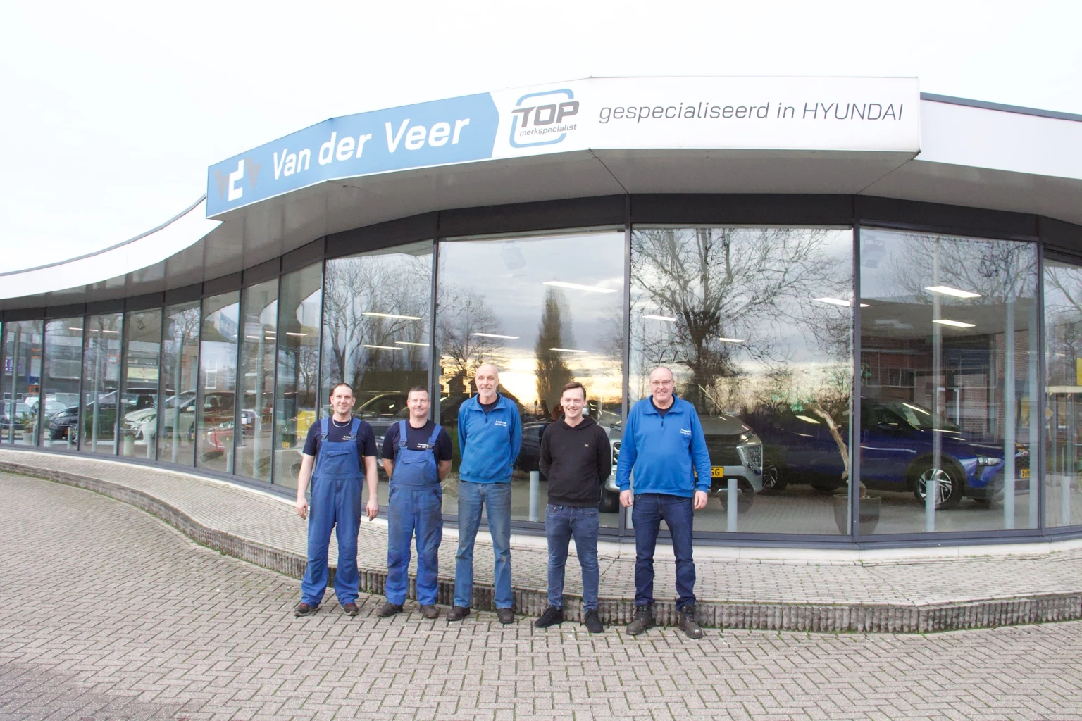 Autobedrijf Van der Veer krijgt nieuwe eigenaar: warm einde van een ...